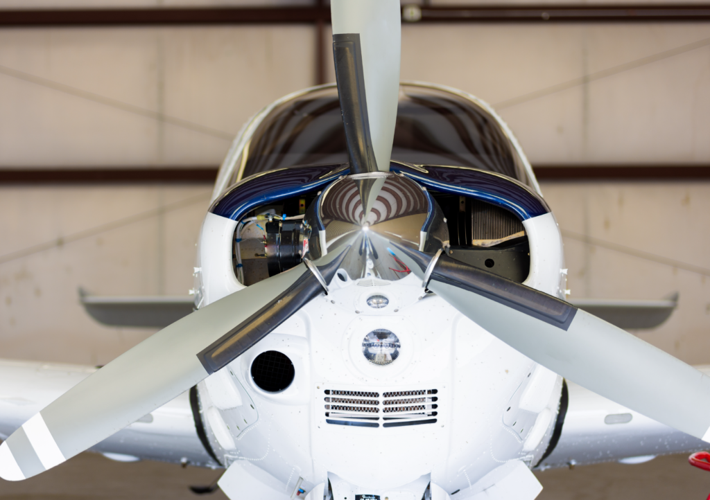 How the Propeller Blade Angle is Controlled? - MHD ROCKLAND